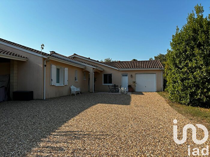 Maison à vendre - Montpon-Ménestérol - 5 pièces - 3 chambres