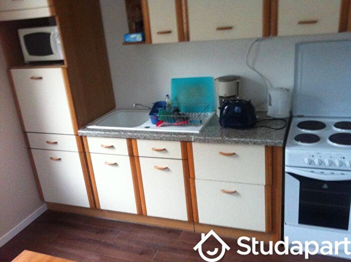 Appartement à louer - Mon Désert-Jeanne dArc, Nancy - 1 pièce - 8 chambres