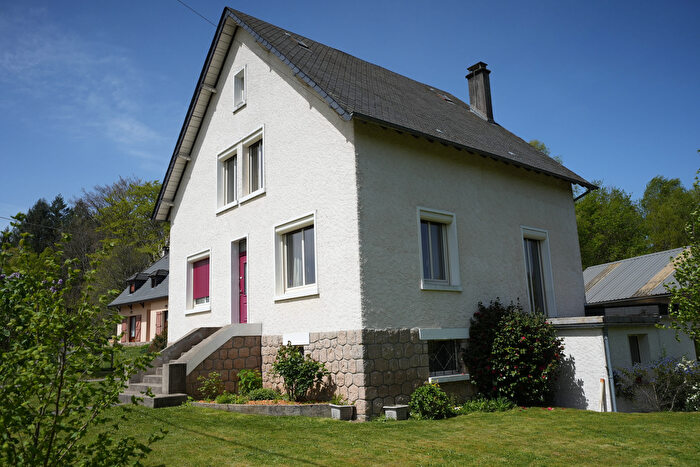 Maison à vendre - Montaignac-Saint-Hippolyte - 13 pièces - 5 chambres