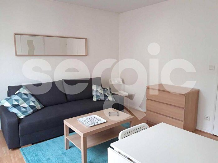 Appartement à louer - Centre Ville, Reims - 1 pièce