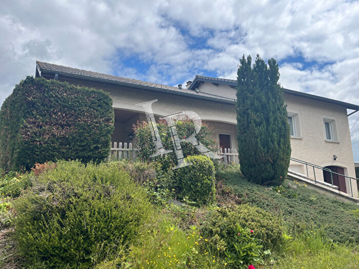Yssingeaux : Maison 4 pièces à louer