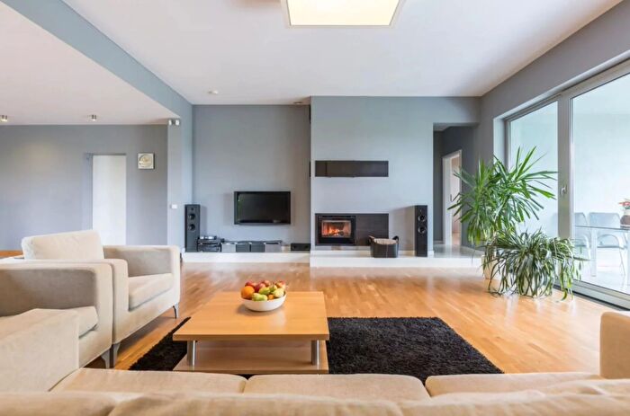 Appartement à vendre - Issy-les-Moulineaux, Les Epinettes, Le Fort, Les Hauts dIssy - 4 pièces - 3 chambres