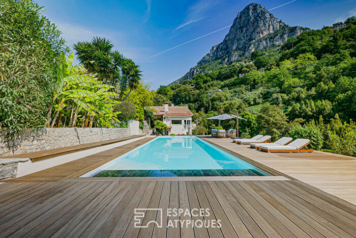 Maison à vendre - Vence, Saint-Martin, Lubiane, Le Suve - 6 pièces - 5 chambres