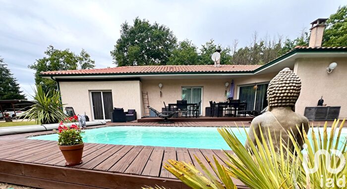 Maison à vendre - Salles - 7 pièces - 5 chambres