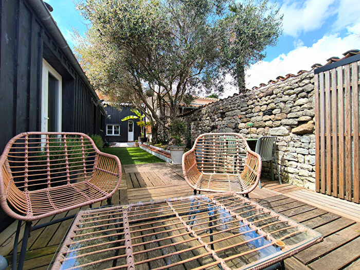 Maison 5 pièces à Nieul-sur-Mer, à vendre