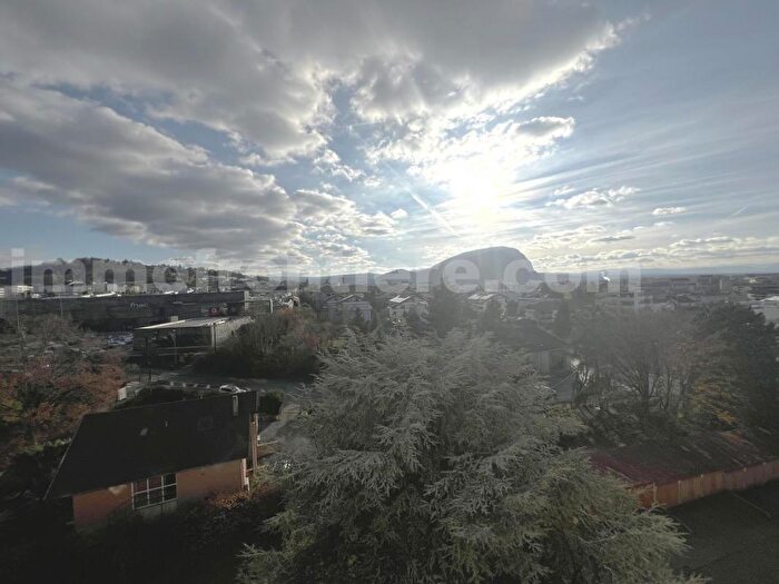 Appartement à vendre - Annemasse, Centre-ville - 2 pièces - 1 chambre