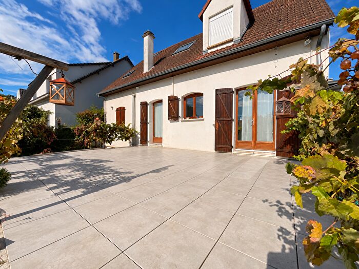 Maison 7 pièces à vendre à Rosny-sur-Seine
