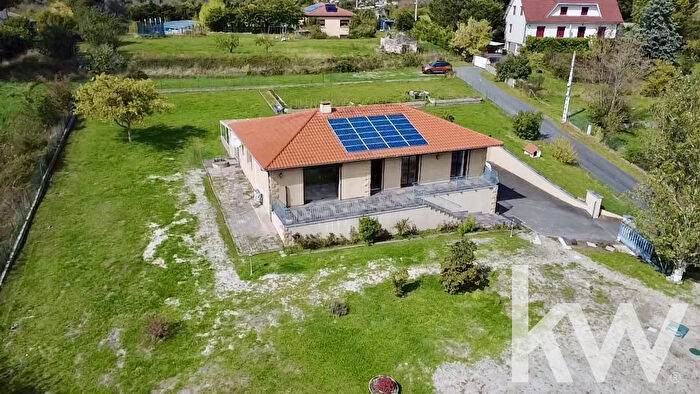 Maison à vendre - Riom, Les Charmettes, Le Champ dOjardias, Layat - 6 pièces - 4 chambres