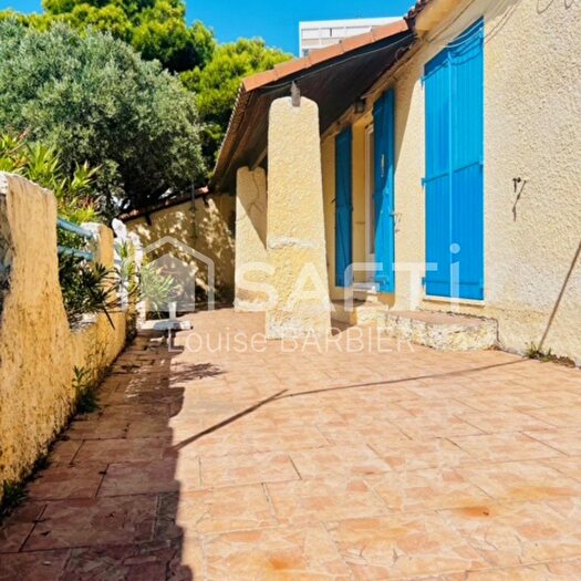Marseille 15ème, Notre-Dame-Limite : Maison 7 pièces à vendre