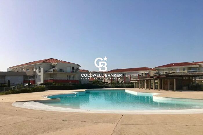 Appartement à vendre - Antibes, Antibes-les-Pins, Trianon, Le Fournel, Peyregoue - 2 pièces - 1 chambre