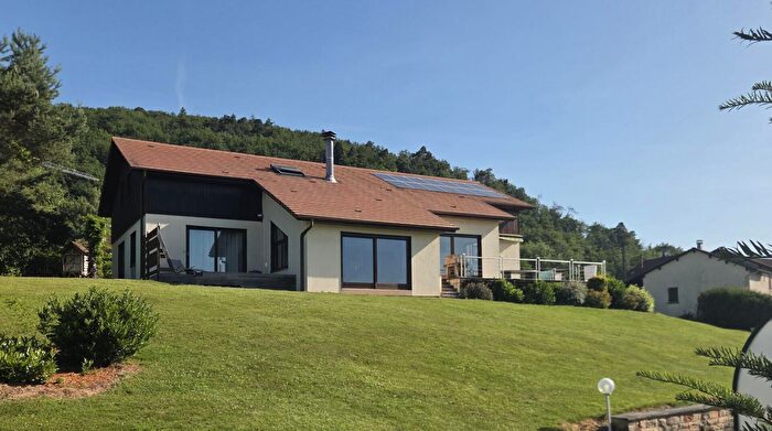 Maison 10 pièces à Saint-Nabord, à vendre