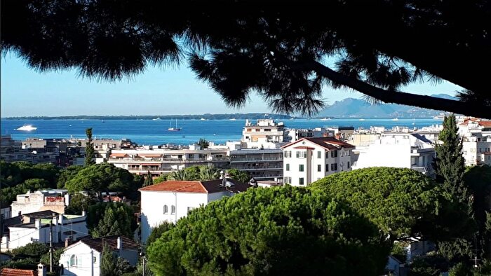 Appartement à vendre - Antibes, Juan-les-Pins, Le Cap - 1 pièce
