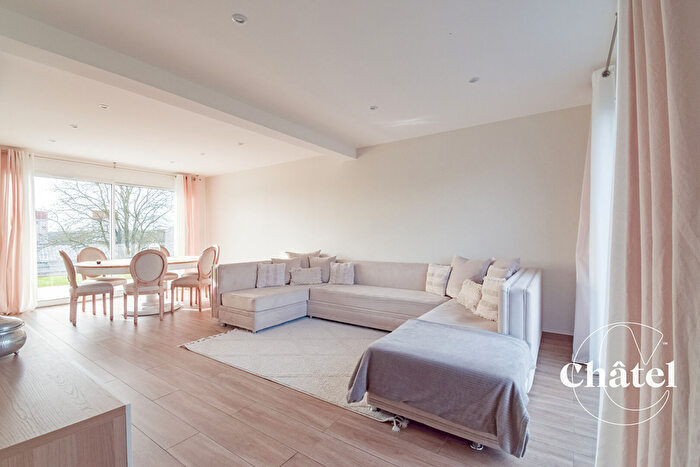 Maison à vendre - Montataire, Secteur agricole - 6 pièces - 4 chambres