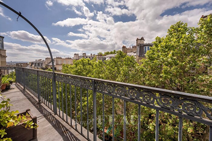 Paris 9ème, Trudaine, Rochechouart : Appartement 4 pièces à vendre