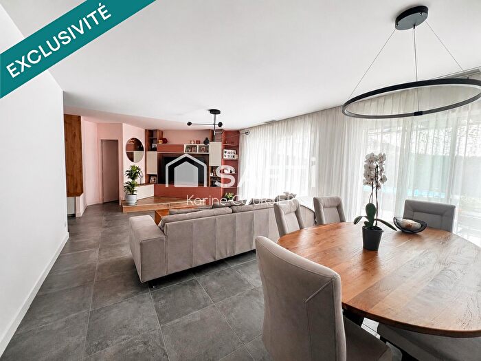 Maison 4 pièces à Sallebuf, Salleboeuf, à vendre
