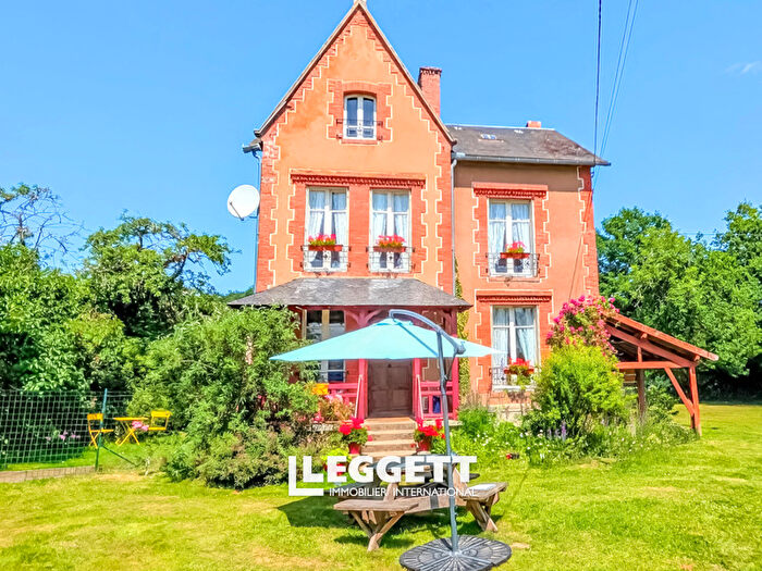 Saint-Maurice-près-Crocq : Maison 3 pièces à vendre