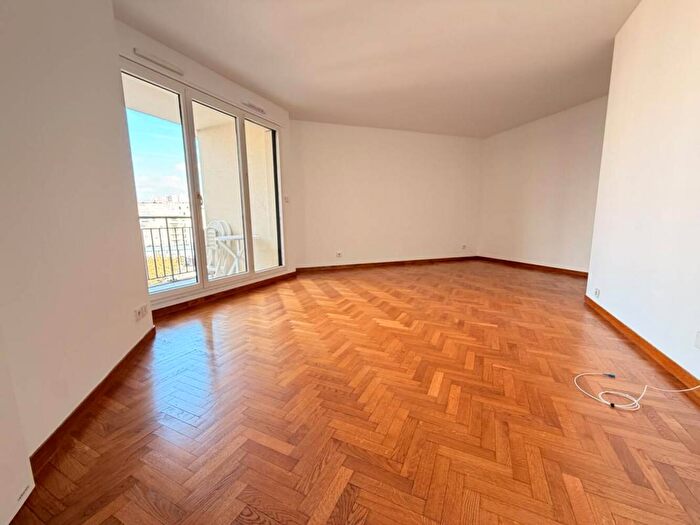 Issy-les-Moulineaux, Centre-ville, Corentin Celton, Les Varennes : Appartement 2 pièces à louer