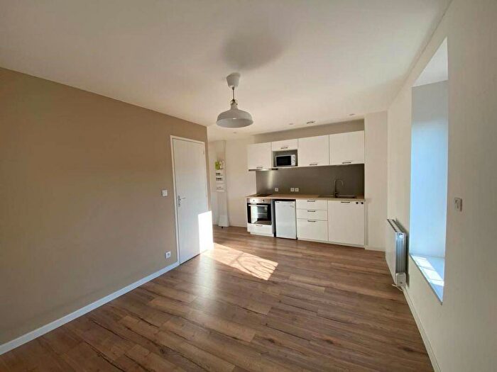 Centre Ville, Castres : Appartement 1 pièce à louer