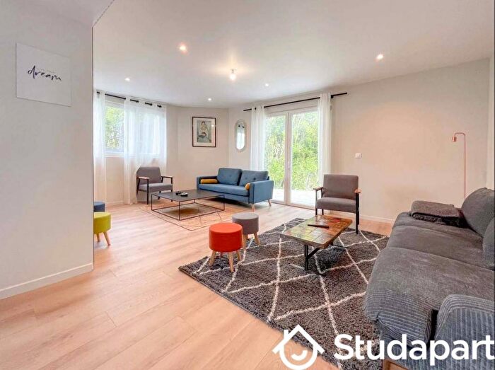 Appartement à louer - Petit Ronchin - 1 pièce - 2 chambres