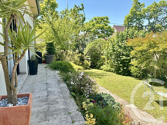 Sucy-en-Brie, Petit Val, Côte : Maison 6 pièces à vendre