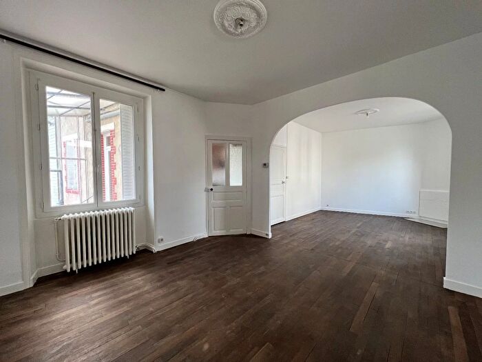 Maison à louer - Châteaubriant - 5 pièces - 3 chambres