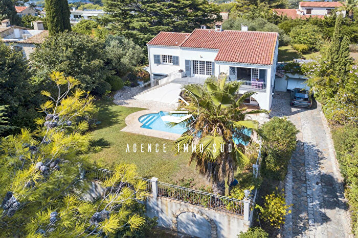 Maison 5 pièces à vendre à Antibes, Rastines, Super Antibes, Laval, La Fontonne