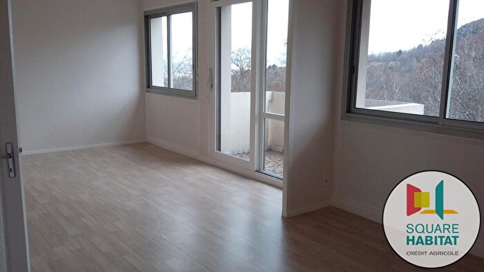 Appartement à louer - Chamalières, Royat - 5 pièces - 3 chambres