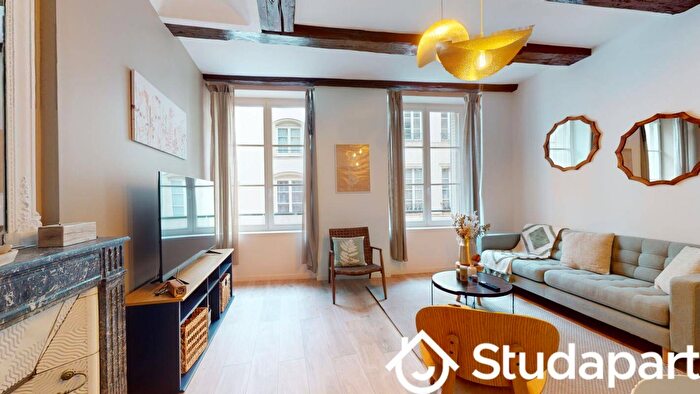 Appartement à louer - Centre Ville-Charles III, Nancy - 1 pièce - 2 chambres