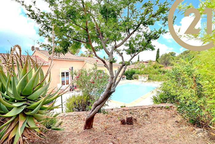 Maison à vendre - Fréjus - 4 pièces - 3 chambres