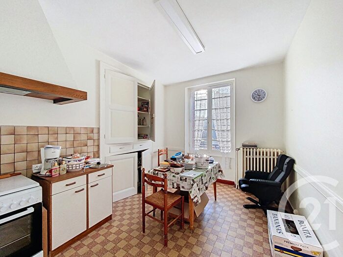 Maison à vendre - Ébreuil - 4 pièces - 3 chambres