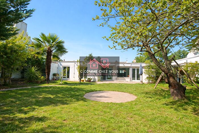 Ozoir-la-Ferrière : Maison 7 pièces à vendre