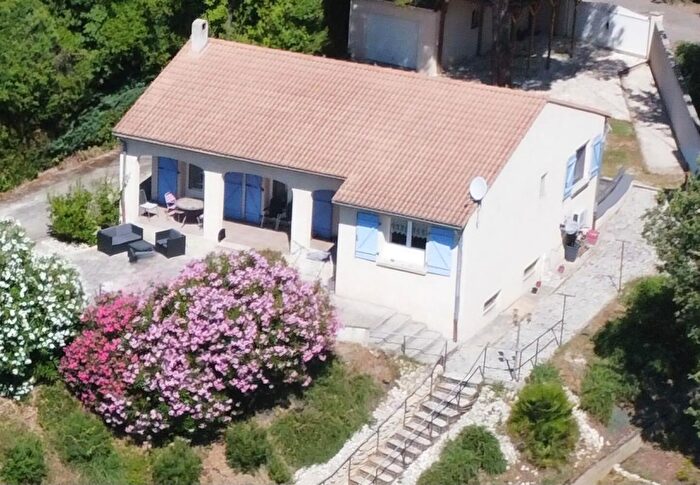 Maison à vendre - Viviers - 6 pièces - 3 chambres