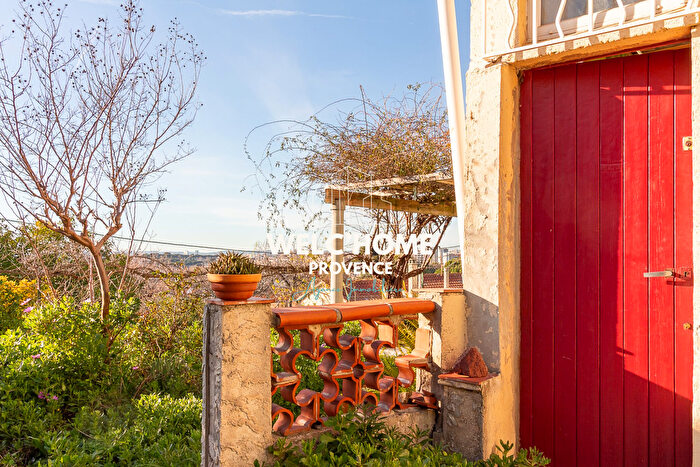 Maison à vendre - Marseille e  - 6 pièces - 5 chambres