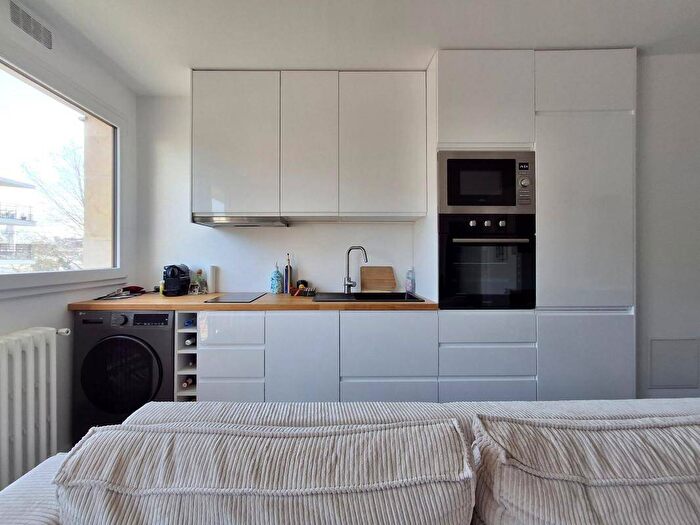 Appartement à louer - La Pie, Saint-Maur-des-Fossés - 2 pièces - 1 chambre