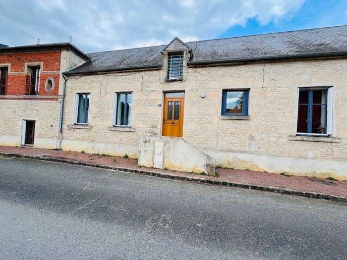 Maison 4 pièces à Festieux, à louer