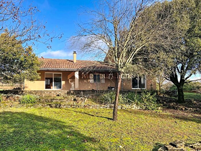 Maison à vendre - Les Vans - 7 pièces - 5 chambres