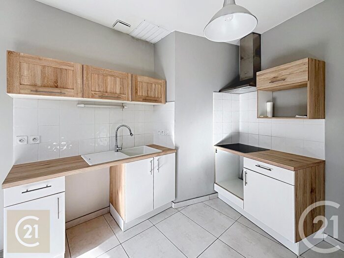 Appartement à louer - Béziers, Centre-ville, Palais des Congrès, Garibaldi, Gambetta - 3 pièces - 2 chambres