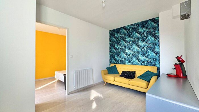 Appartement à louer - Saint Fiacre-Trois Maisons, Nancy - 2 pièces - 1 chambre