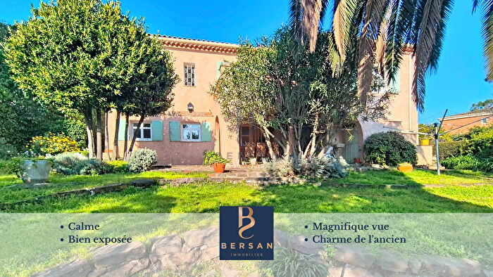 Maison à vendre - Saint-Raphaël - 5 pièces - 3 chambres