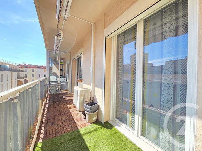 Appartement 4 pièces à vendre à Toulon, Saint-Roch