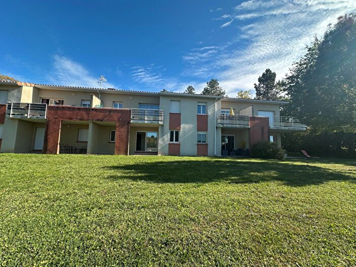 Appartement à vendre - Cagnac-les-Mines - 3 pièces - 2 chambres