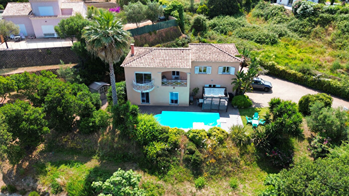Grosseto-Prugna : Maison 8 pièces à vendre