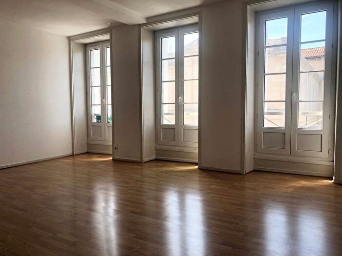 Centre Ville Nord, Rochefort - Appartement 4 pièces à louer