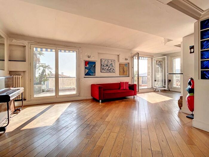 Maisons à vendre et appartements à louer - 1