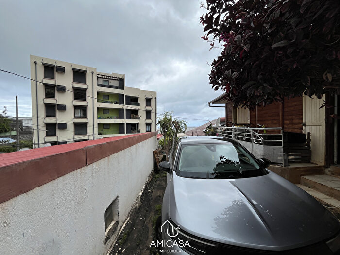 Maison à vendre - Saint-Denis, Bellepierre - 4 pièces - 2 chambres