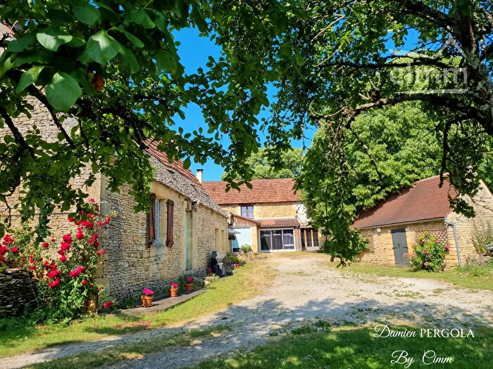 Maison 7 pièces à La Chapelle-Aubareil, à vendre