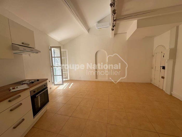 Appartement 2 pièces à louer à Centre Ville-Mejan-La Cité, Arles
