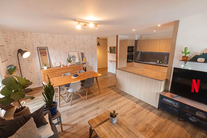 Appartement à vendre - Séez - 4 pièces - 3 chambres