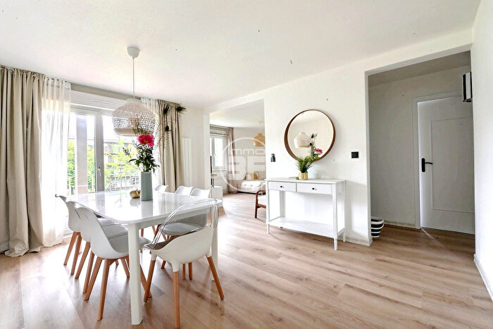 Village-Neuf - Appartement 4 pièces à vendre