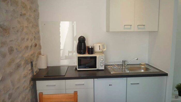 Appartement à louer - Centre Ville-Stalingrad, Alès - 1 pièce